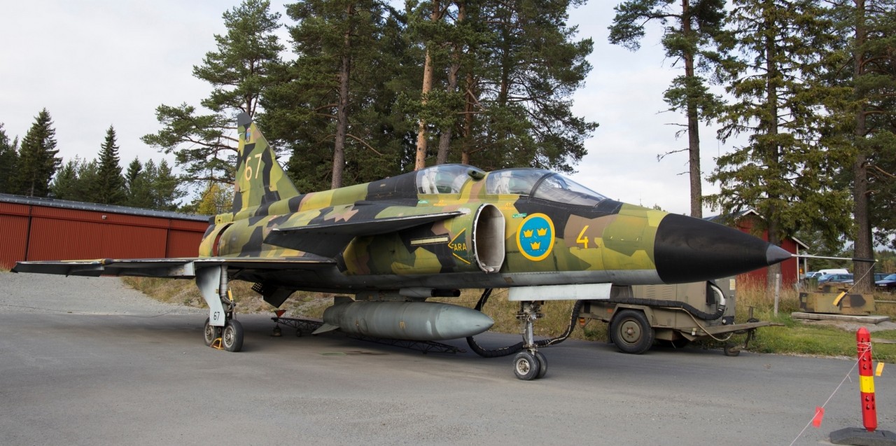 SAAB 37 Viggen – det største og kraftigste kampflyet Sverige har bygget ...
